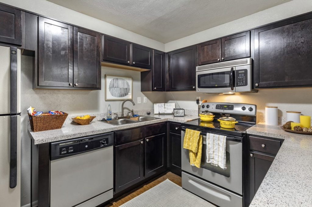 THE VENUE – Kitchen model | Off-Campus Housing