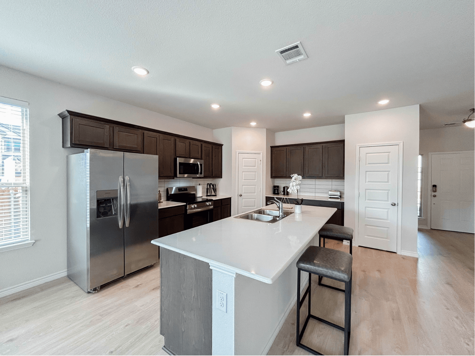 Eagle Cove | Off-Campus Housing