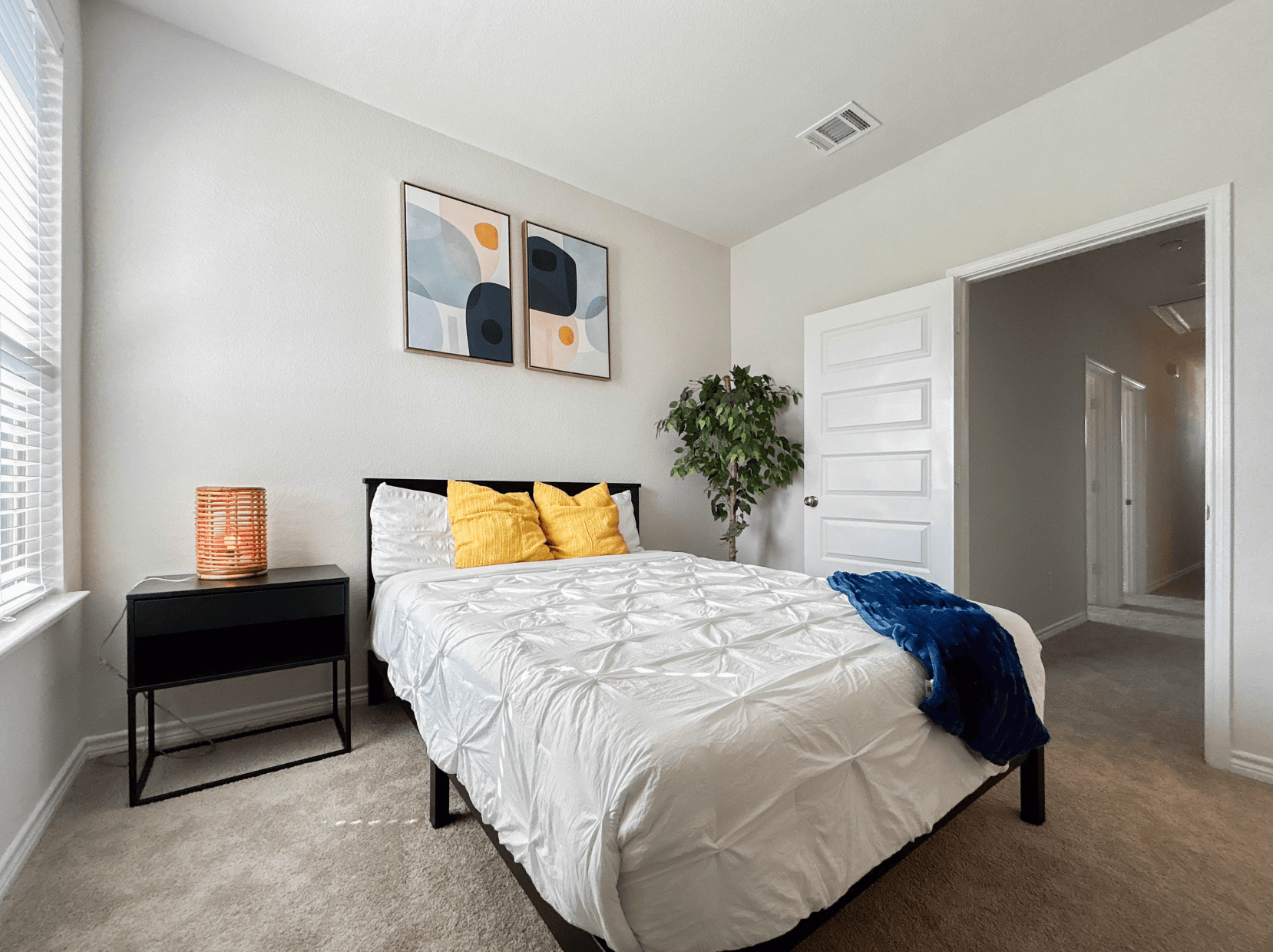 Eagle Cove | Off-Campus Housing